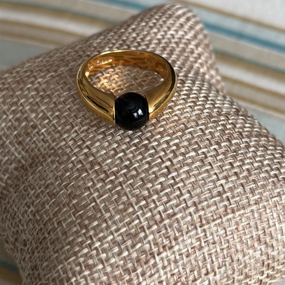 vintage avon | Jewelry | Vintage Avon Ring Plated The Stone Turns It ...